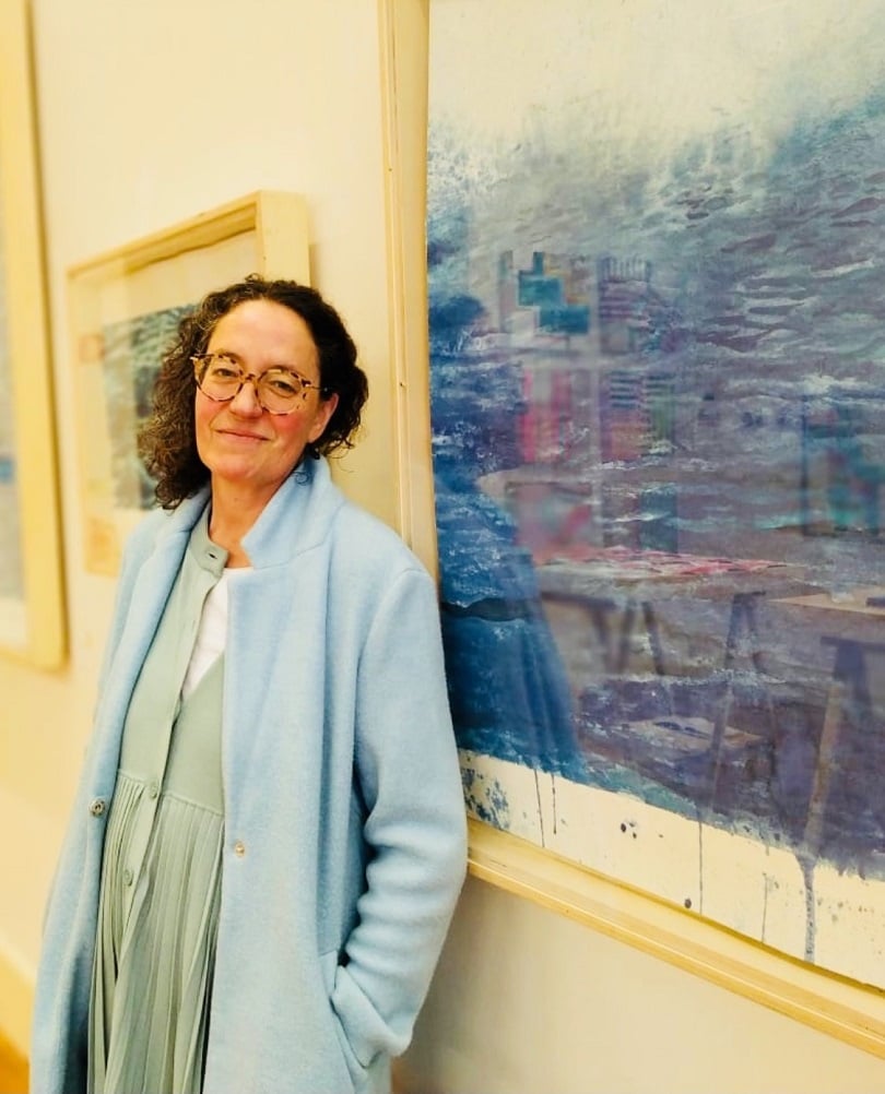 Graça Paz, an artist hailing from Porto, Portugal